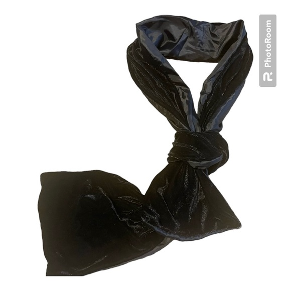 Ariana & Bardo | Accessories | Euc Womens Ariana Bardo Black Velvet And ...